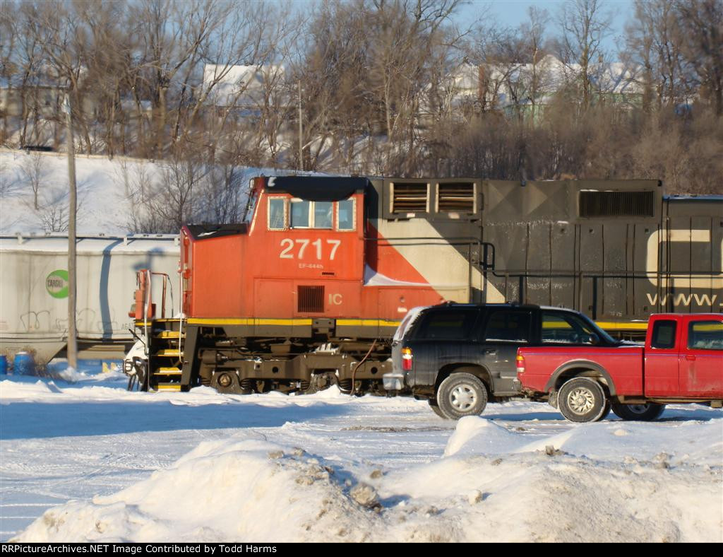 CN 2717